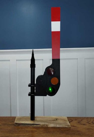RR Craftsman Store. Railroad semaphore desk ornament